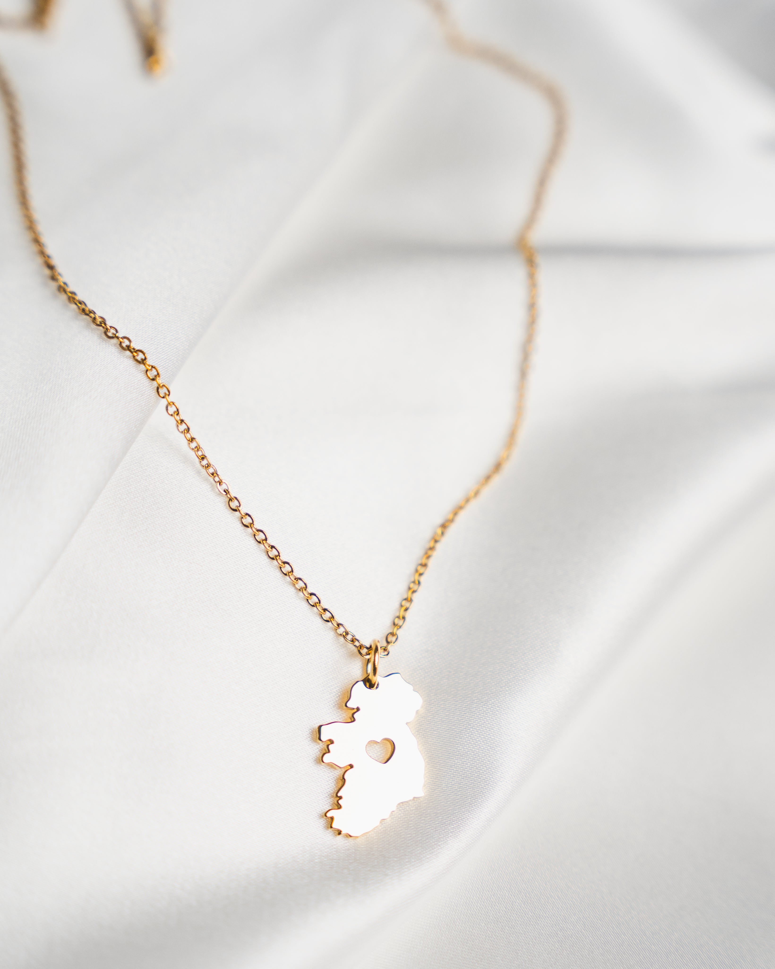 Ireland Heart Map Necklace – Fíor Jewellery
