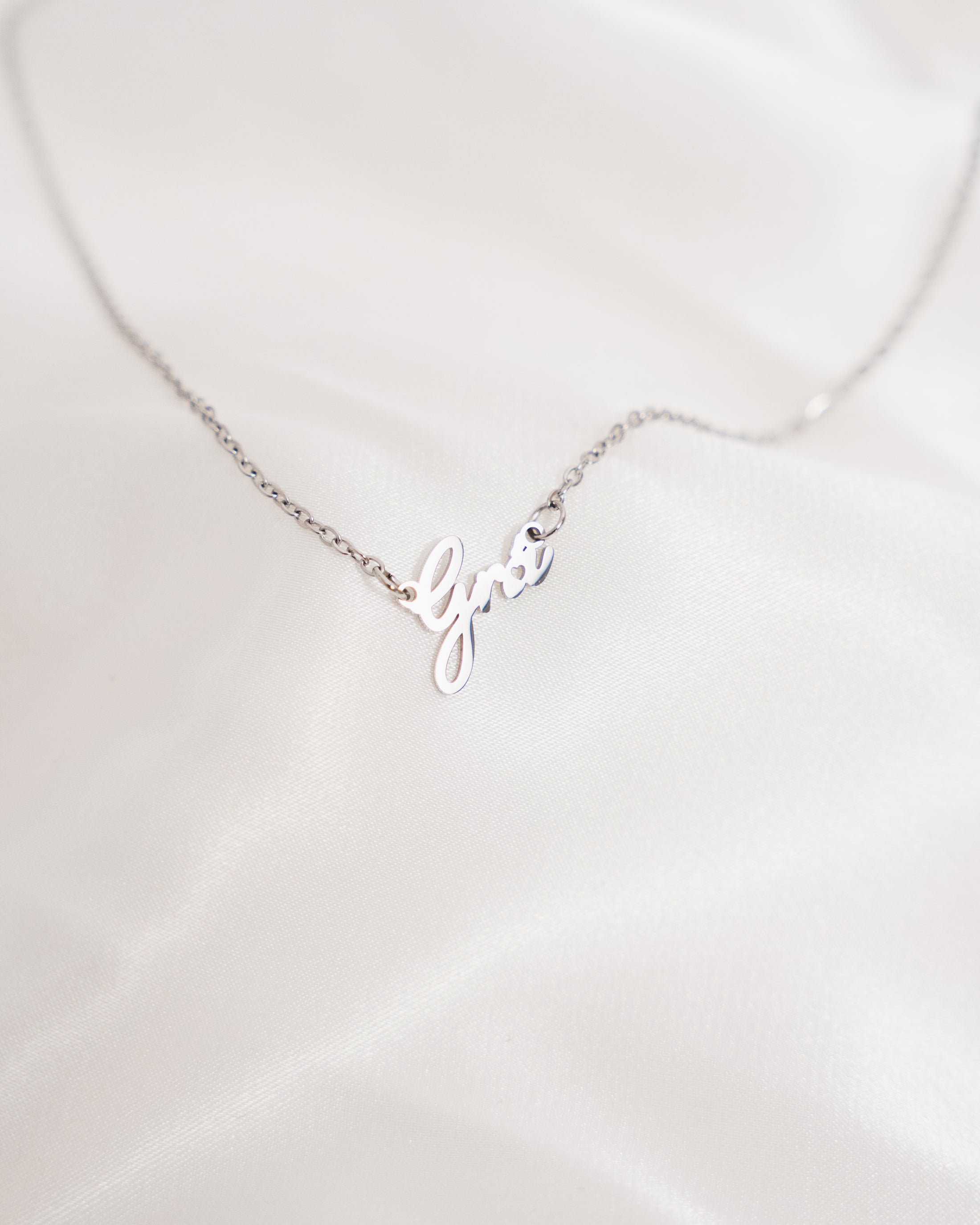 Grá Necklace – Fíor Jewellery